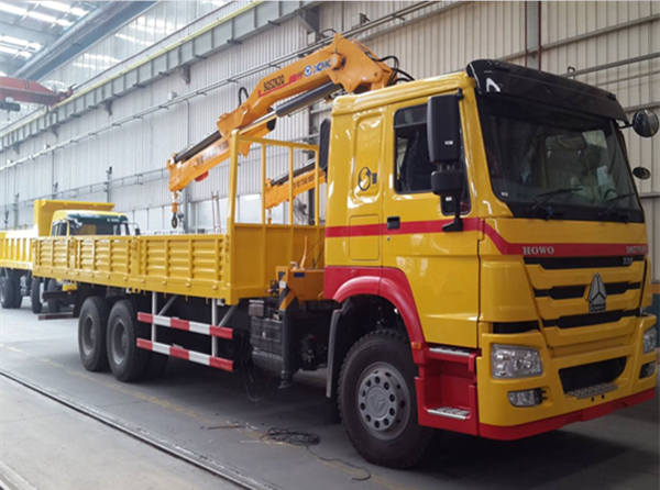 6x4 371hp 5 Ton Boom Truck Crane With XCMG Arm HW19710 Transmission ...