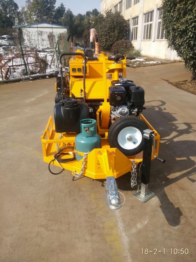 30 Min Material Melting Road Sealing Equipment / Road Repair Machine ...