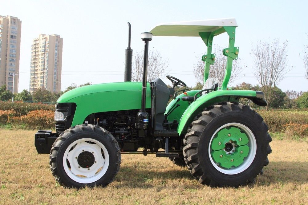 Red 4WD Agriculture Farm Tractors With 3 Point Suspension And Double ...